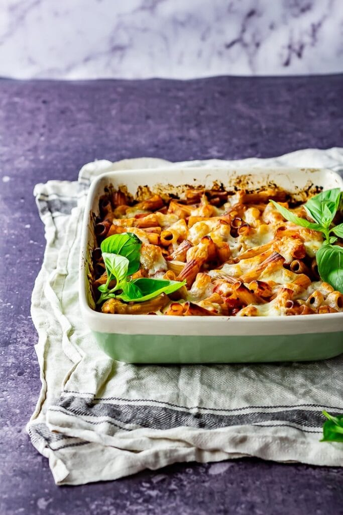 One Pot Cheese and Tomato Pasta Bake • The Cook Report