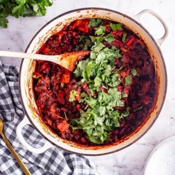 Easy Mixed Bean Chilli with Roasted Red Peppers • The Cook Report