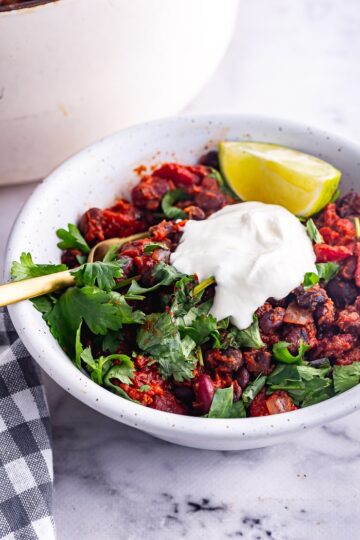 Easy Mixed Bean Chilli with Roasted Red Peppers • The Cook Report