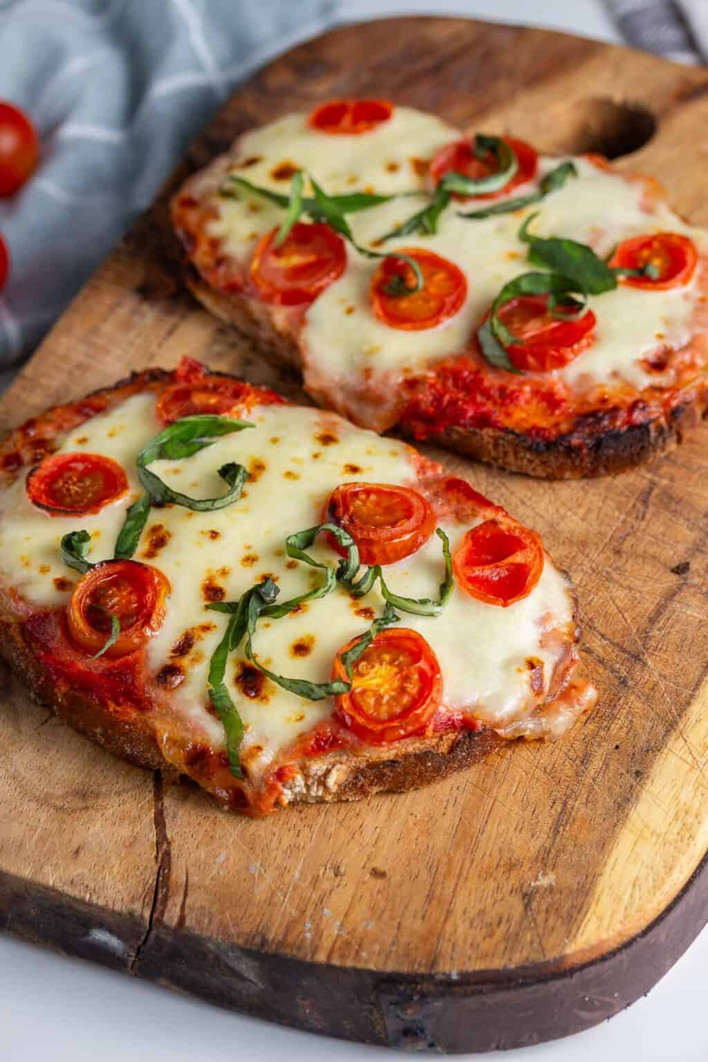Easy Pizza Toast • The Cook Report