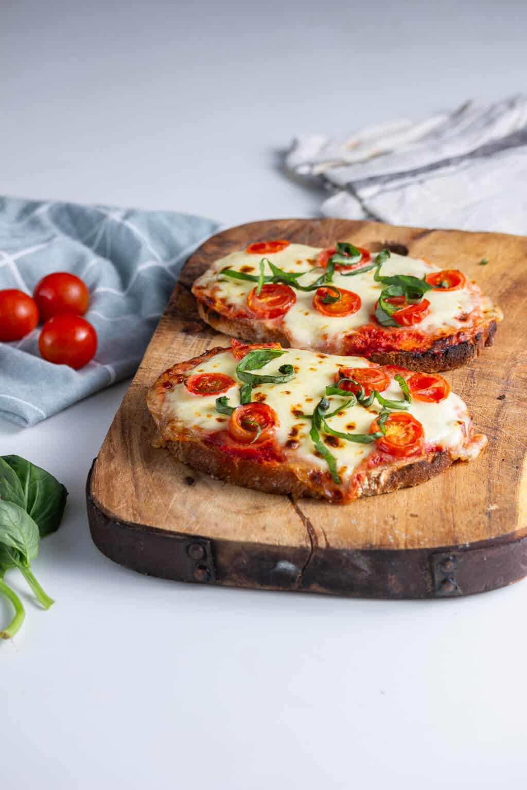 Easy Pizza Toast • The Cook Report